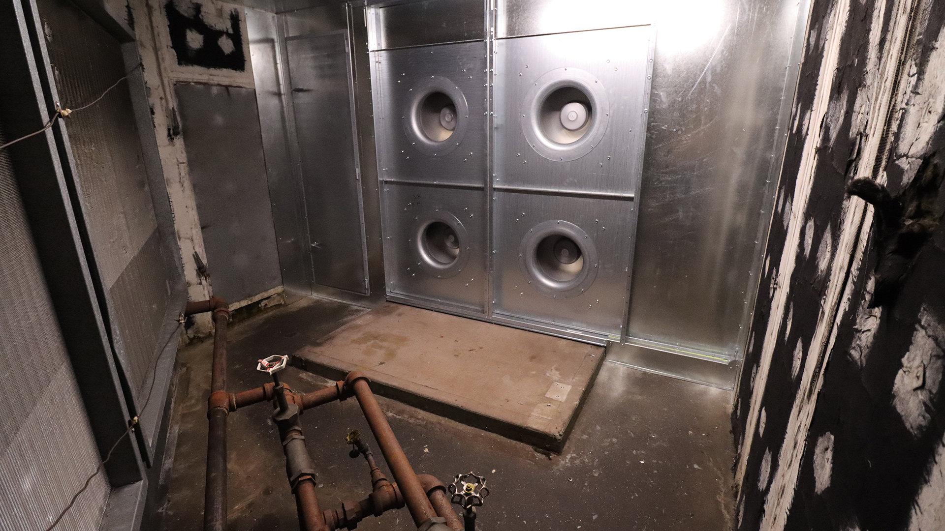 Energy-saving multiple fan array. Born for HVAC Retrofit.