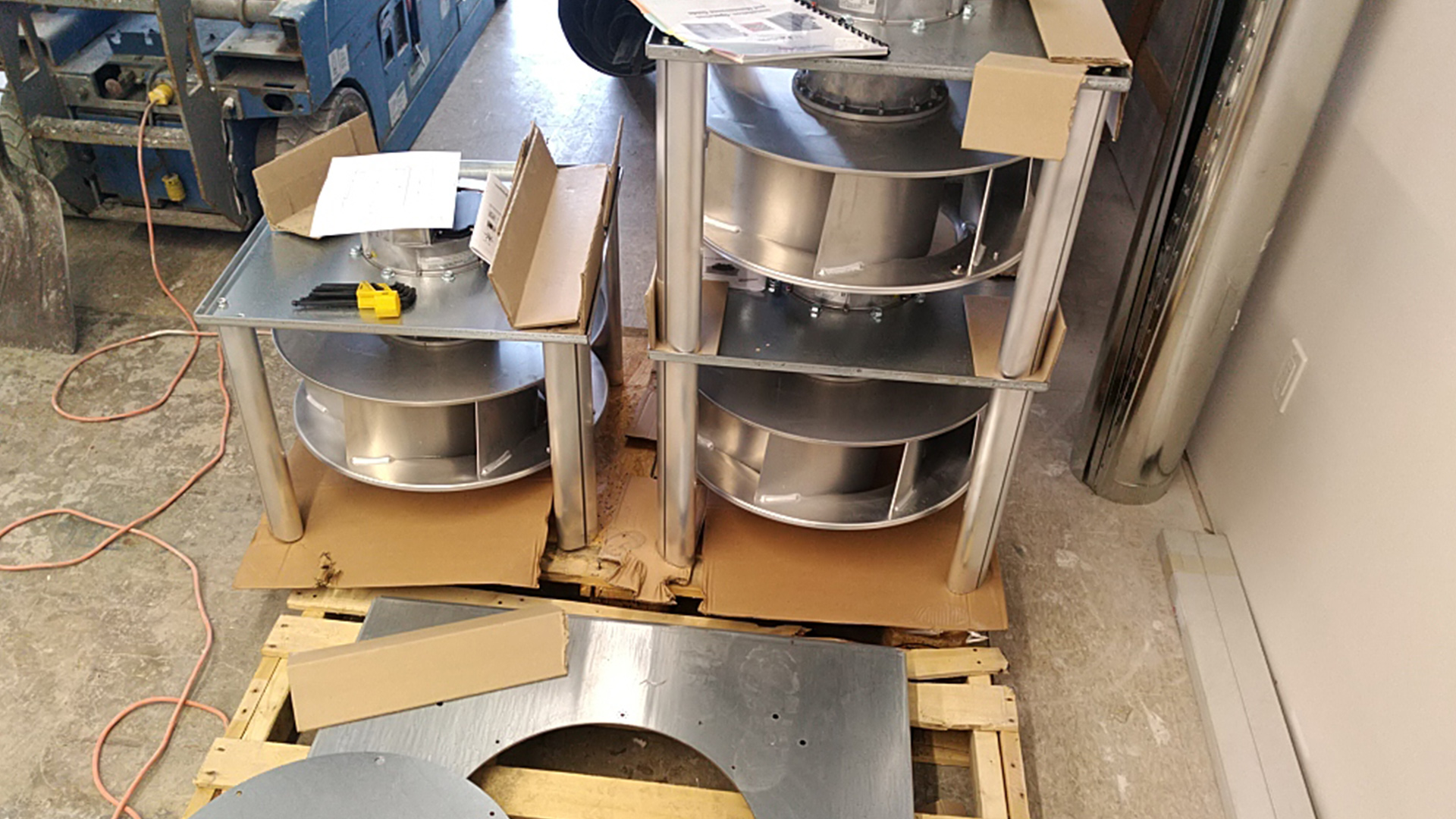 Energy-saving multiple fan array. Born for HVAC Retrofit.